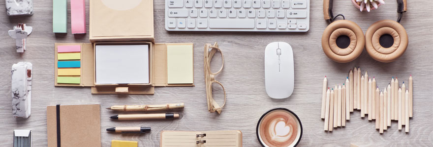 Les différents types de fournitures de bureau.
